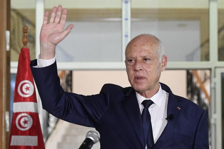 Tunisie : Kaïs Saïed réélu président pour un second mandat avec 90,96% ... Tunisie : Kaïs Saïed réélu président pour un second mandat avec 90,96% ...